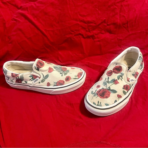 Vans | Shoes | Womens Vans Slipon Red Rose Skate Shoes 55 | Poshmark